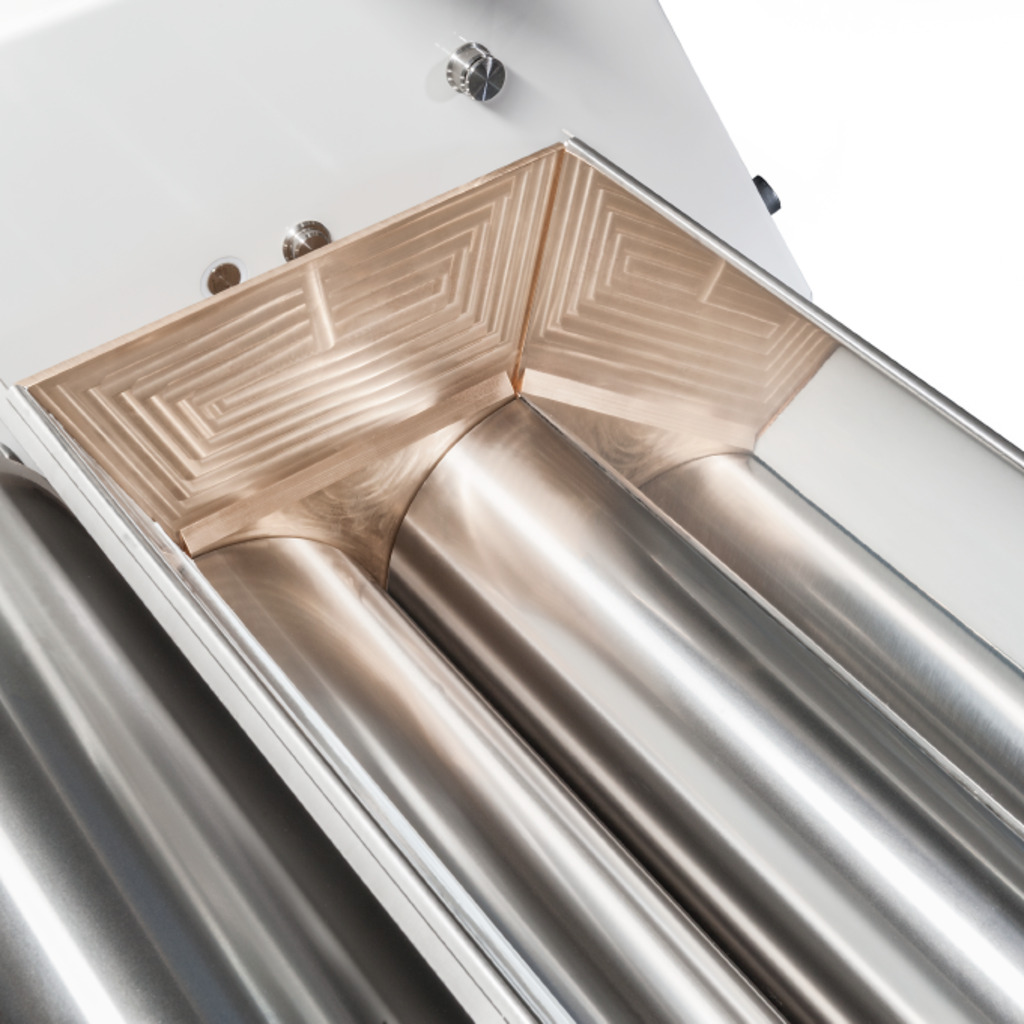 Three-Roll Mills | Grinding and Dispersing | Bühler Group