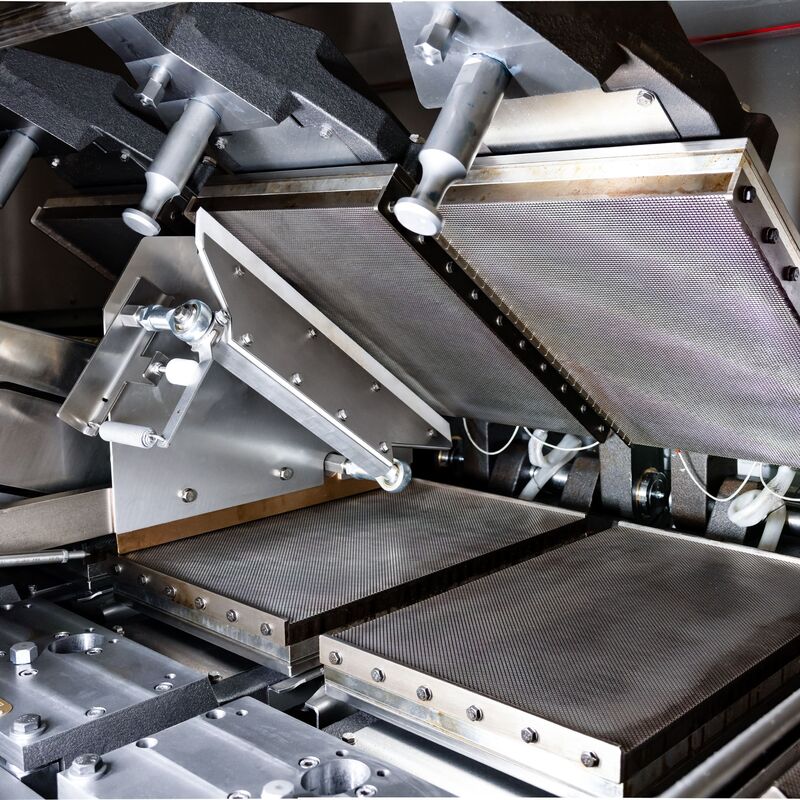 Automatic SWAKT-E wafer baking oven HAAD